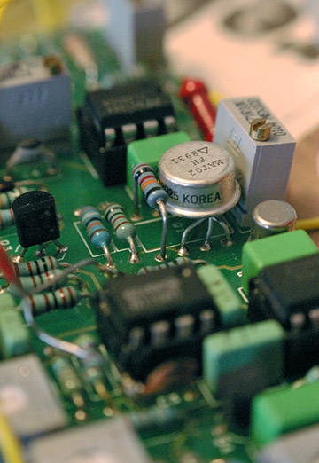 ...S-101-x analogue synthesizer...